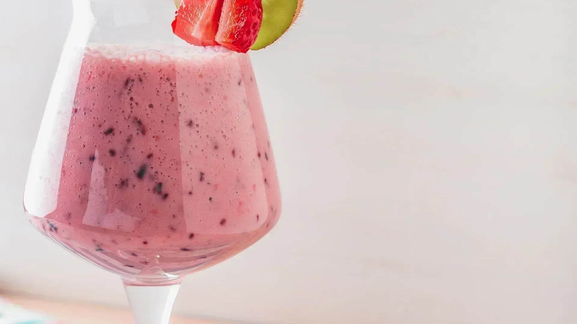 Strawberry Dream Cooler | Summer Recipes | Juice Plus – Juice Plus+US